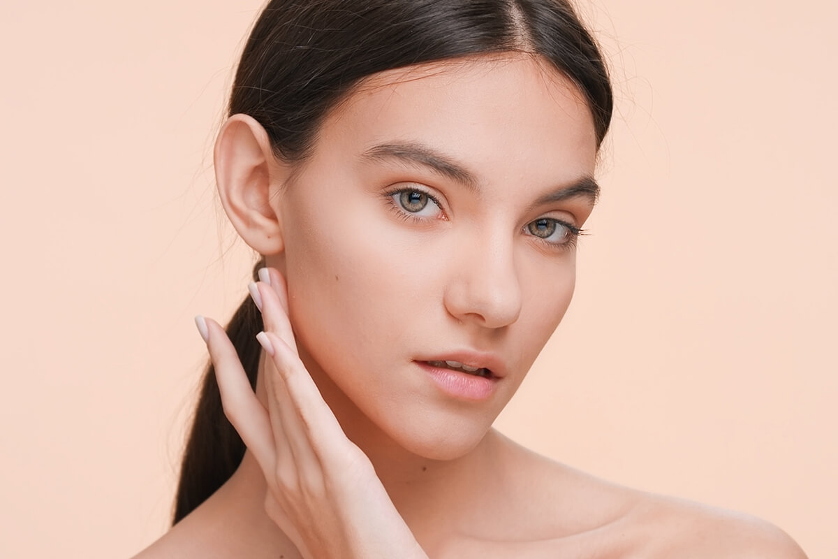 Jawline pour les femmes trans : quel est l'objectif de cette chirurgie ...